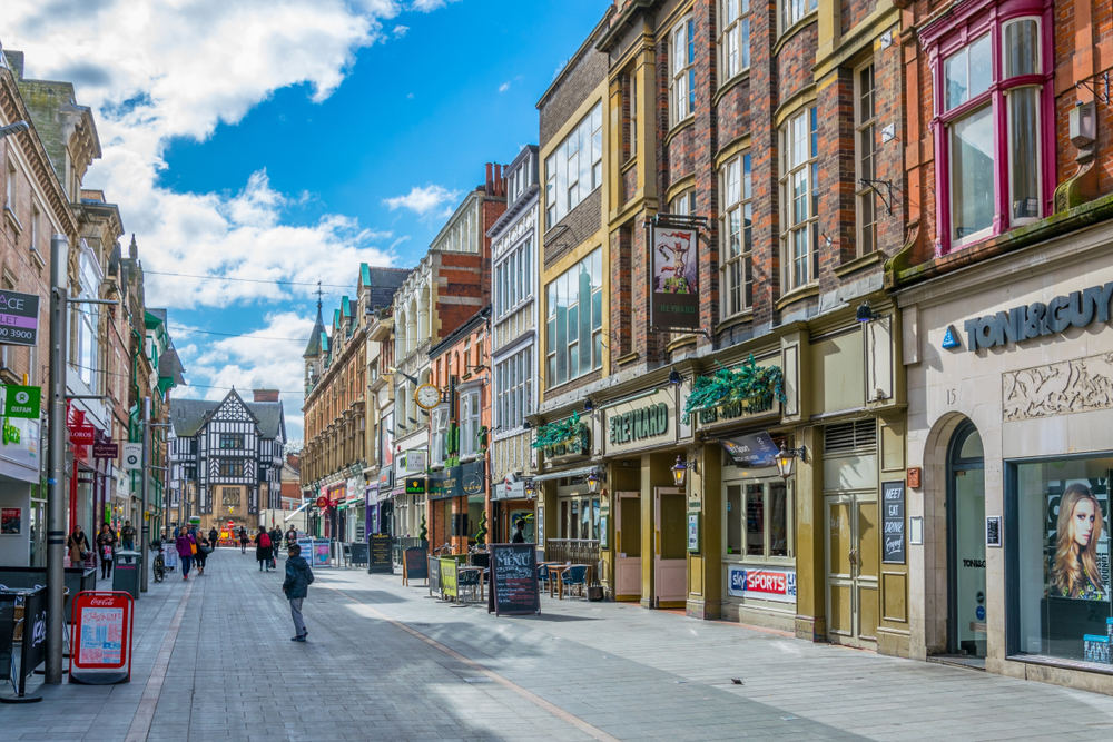 City Guide: Nightlife in Leicester - Pass the Keys® Book Direct
