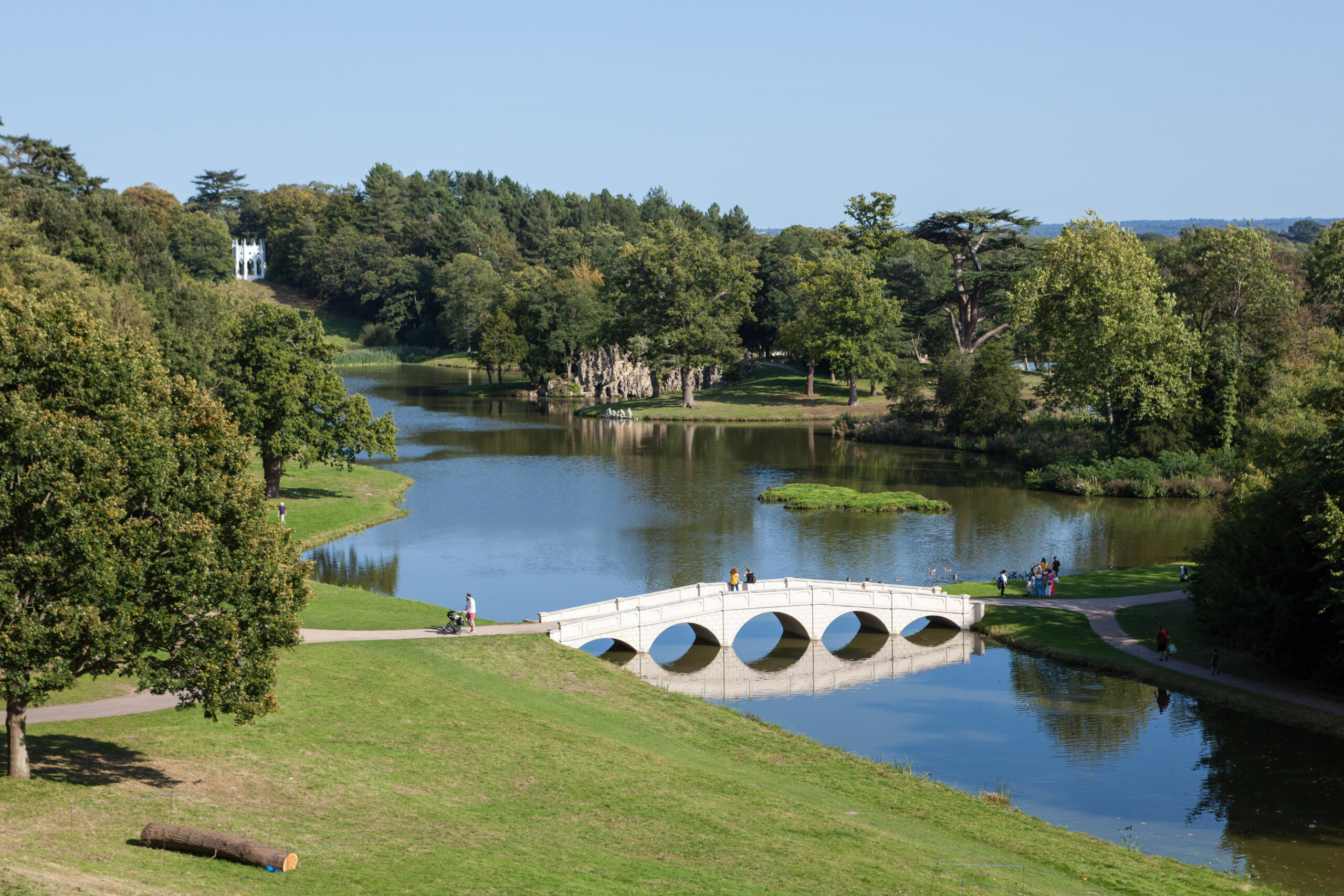 City Guide : Things to do in North Surrey - Pass the Keys® Book Direct