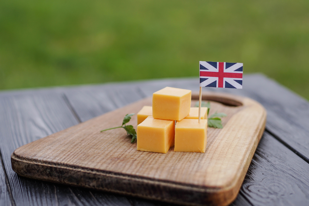 City Guide: A Gourmet Tour of British Cheese Delights - Pass the Keys ...